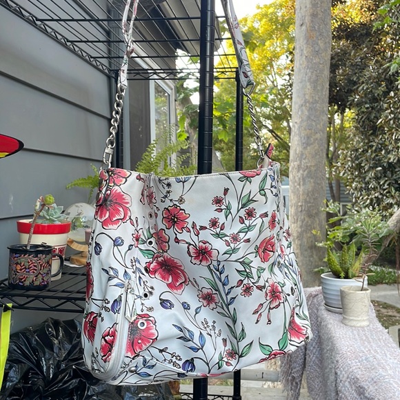 Sam & Libby | Bags | Sam Libby Floral Large Purse With Zipper Top ...